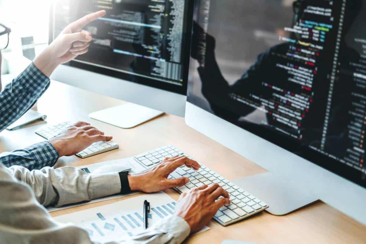 Quels sont les métiers indispensables pour la création d'un site web Quels sont les métiers indispensables pour la création d'un site web